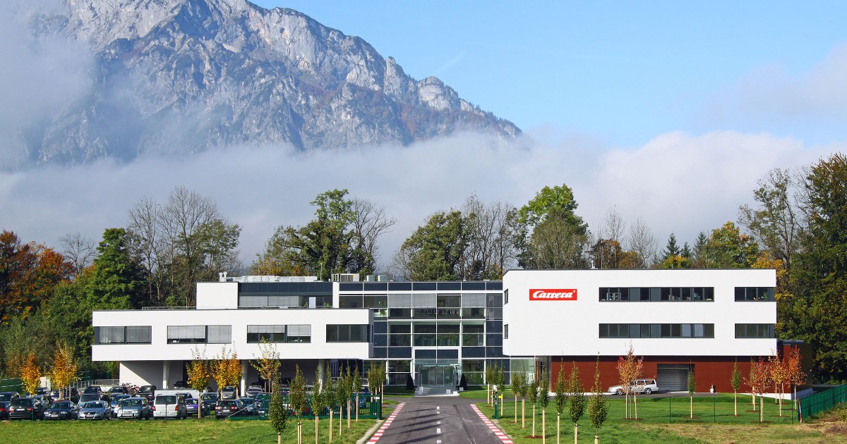 🇦🇹 Carrera WORLD: Erlebniswelt auf 900 m² in Salzburg » Puch Magazin