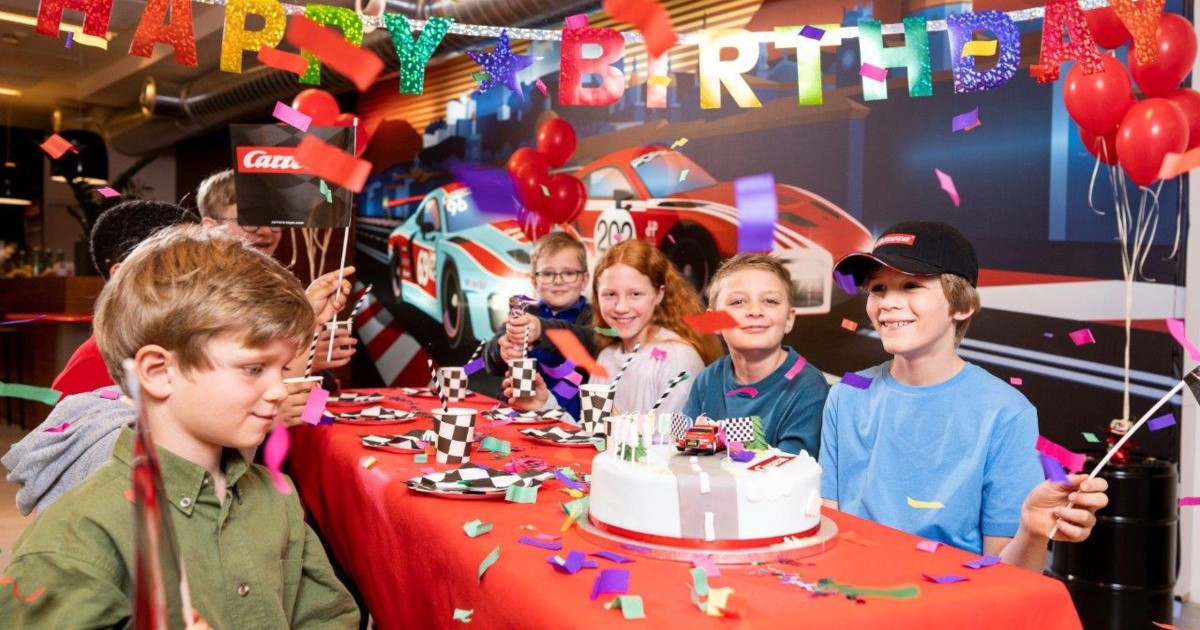 🇦🇹 Carrera WORLD: Erlebniswelt auf 900 m² in Salzburg » Puch Magazin